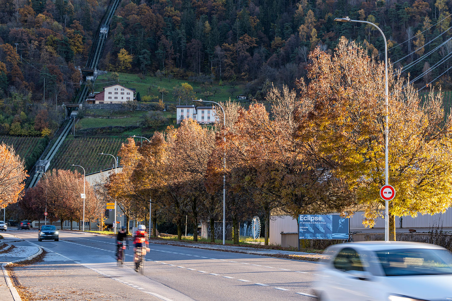 Adaptive street lighting enhances safety and energy use in Sion | Schréder
